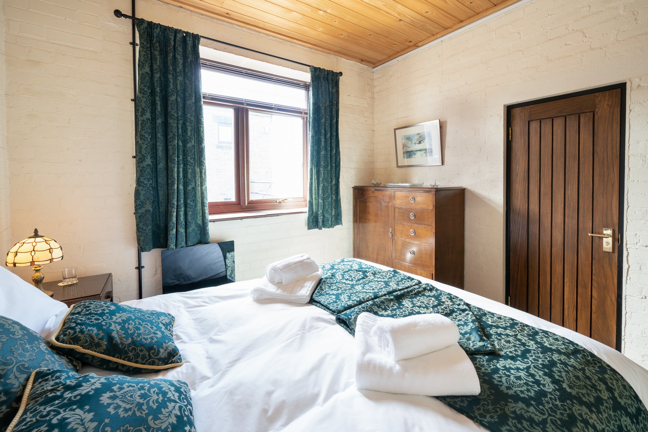 Officer’s Mess | THE RADAR ROOMS